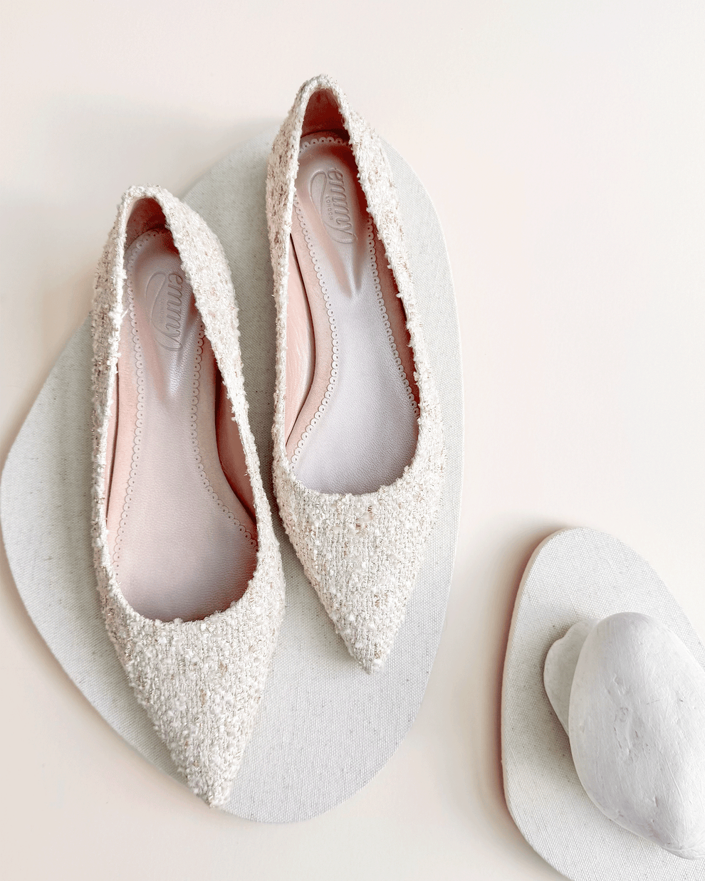 Lulu Cream Tweed Flat | Emmy London